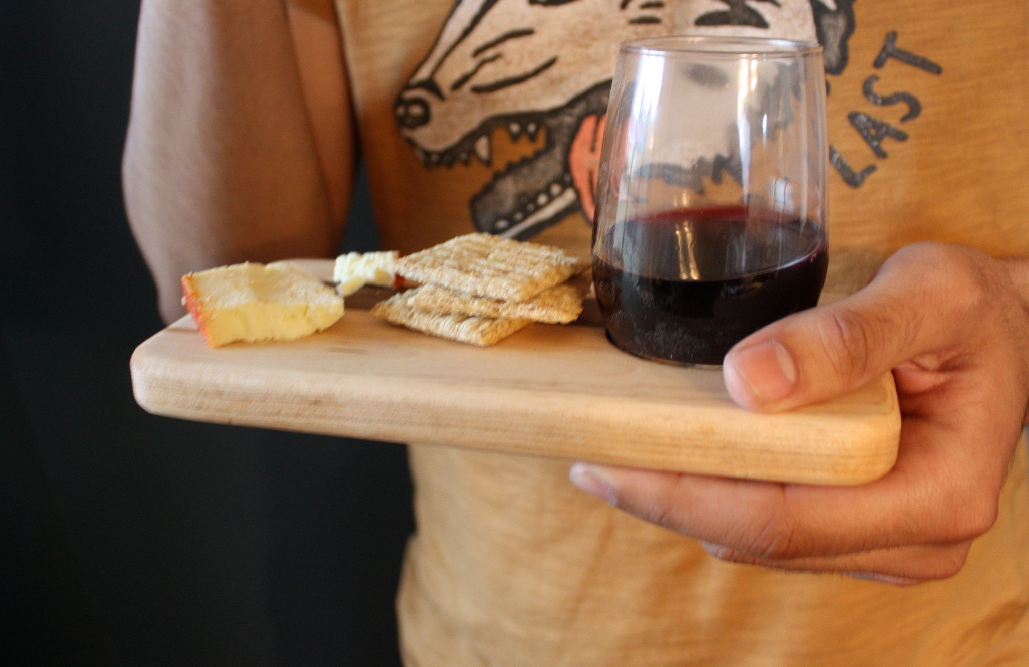 Beverage Sampling Board & Snack Tray with Stemless Glass – JTWoodworks